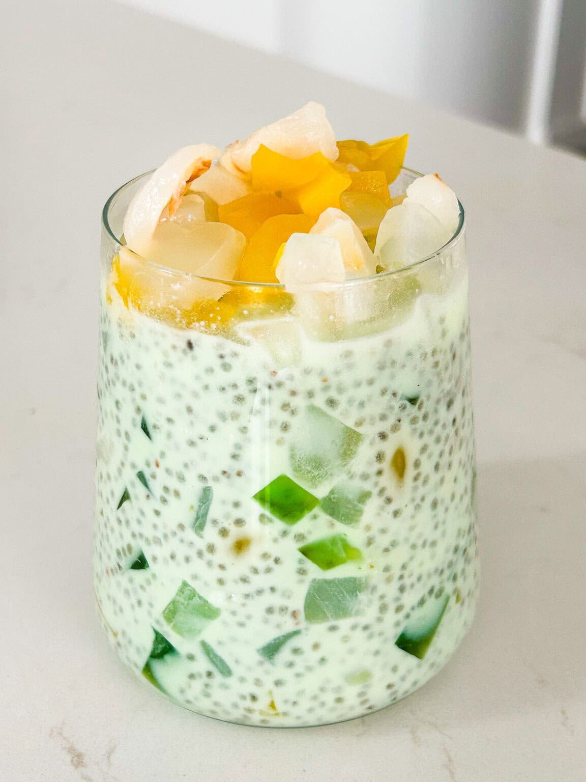 Tropical Fruit Cocktail Chia Pudding (Che Thai Chia Pudding) - Trang's ...