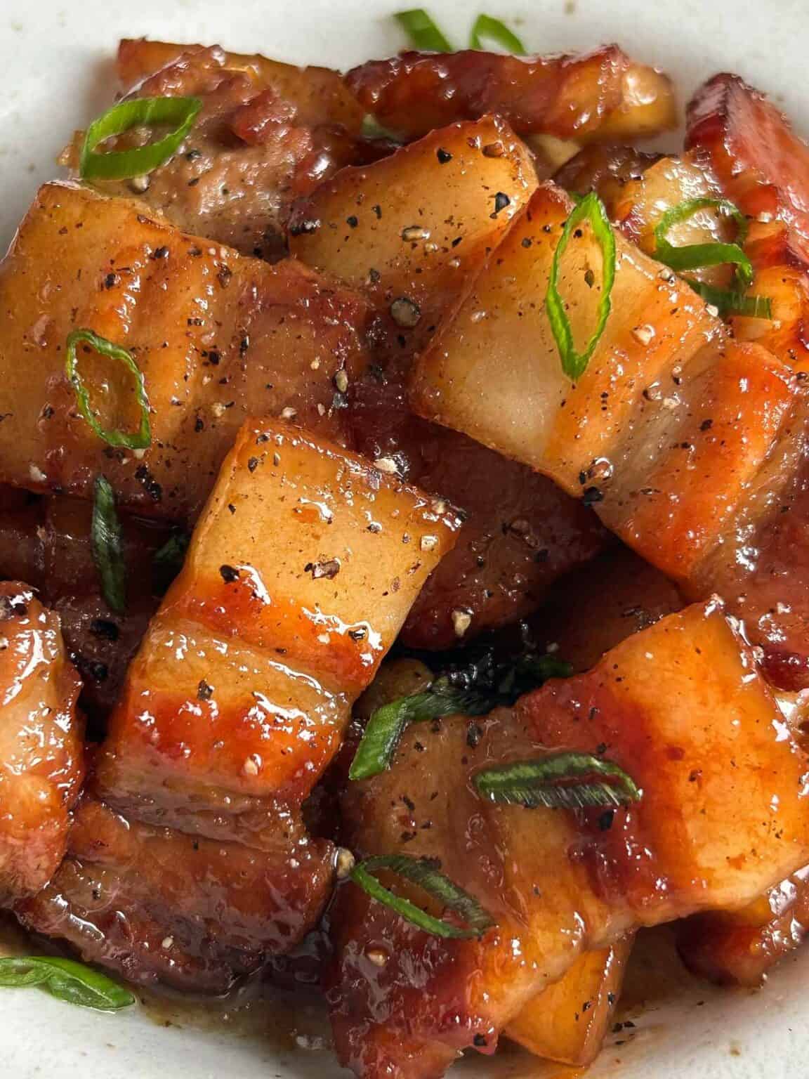 Vietnamese Caramelized Pork Belly (Thịt Ba Rọi Xào Mặn) - Trang's ...